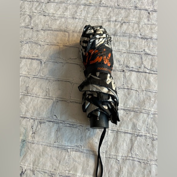 Robin Ruth | Accessories | Robinruth Logo Black Multi Colored Short ...